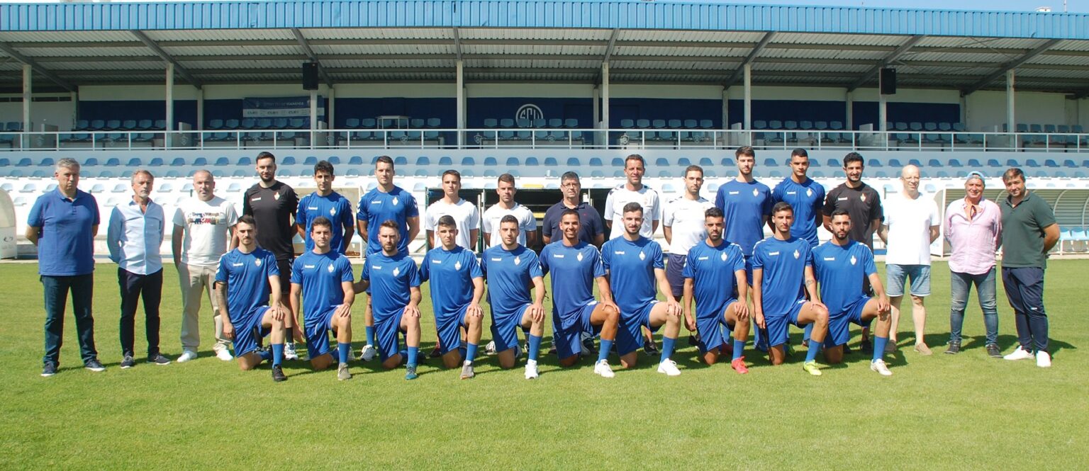Vianense apresenta plantel para a nova época com três caras novas ...