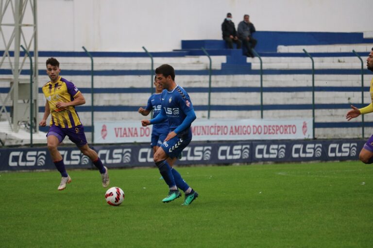Vianense apresenta plantel para a nova época com 24 jogadores | Rádio Geice