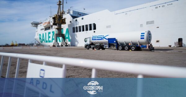 Porto de Viana do Castelo assegura abastecimento de GNL a navio | Rádio ...